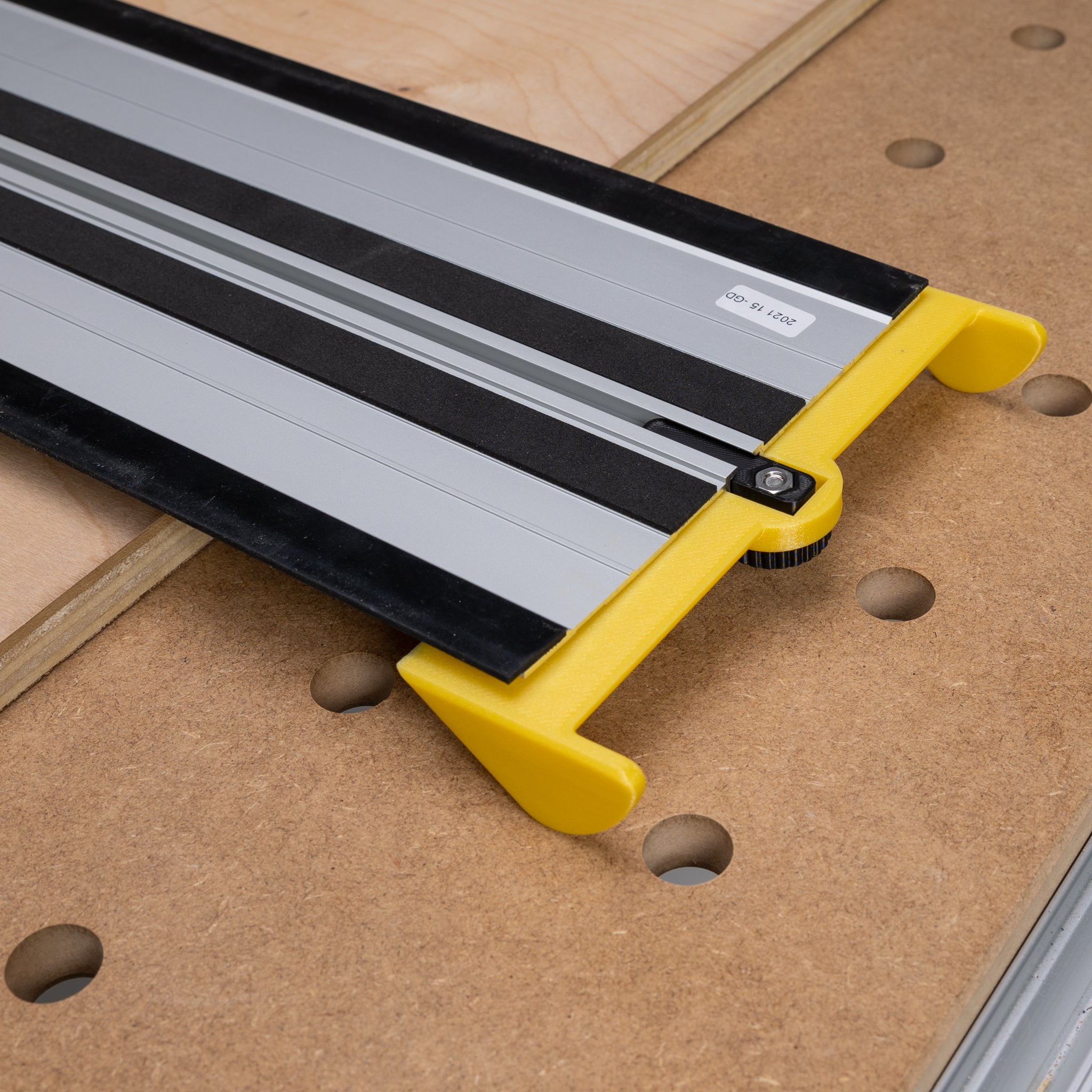 Dewalt Hose Deflector for Track Saw Guide Rails – Tool Theory